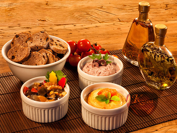 PATÊ DE AZEITONA PRETA COM NOZES